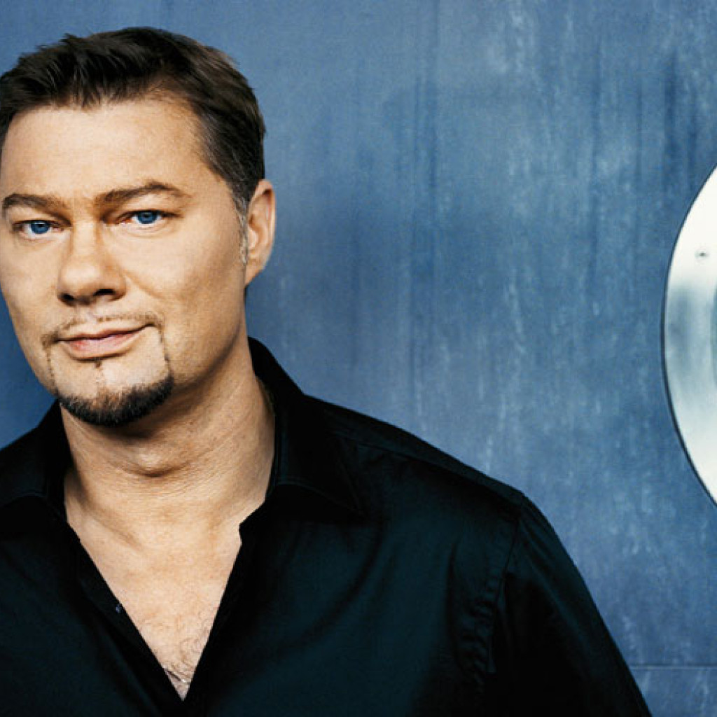 RENÉ PAPE Gods, Kings & Demons Weigle | Deutsche Grammophon