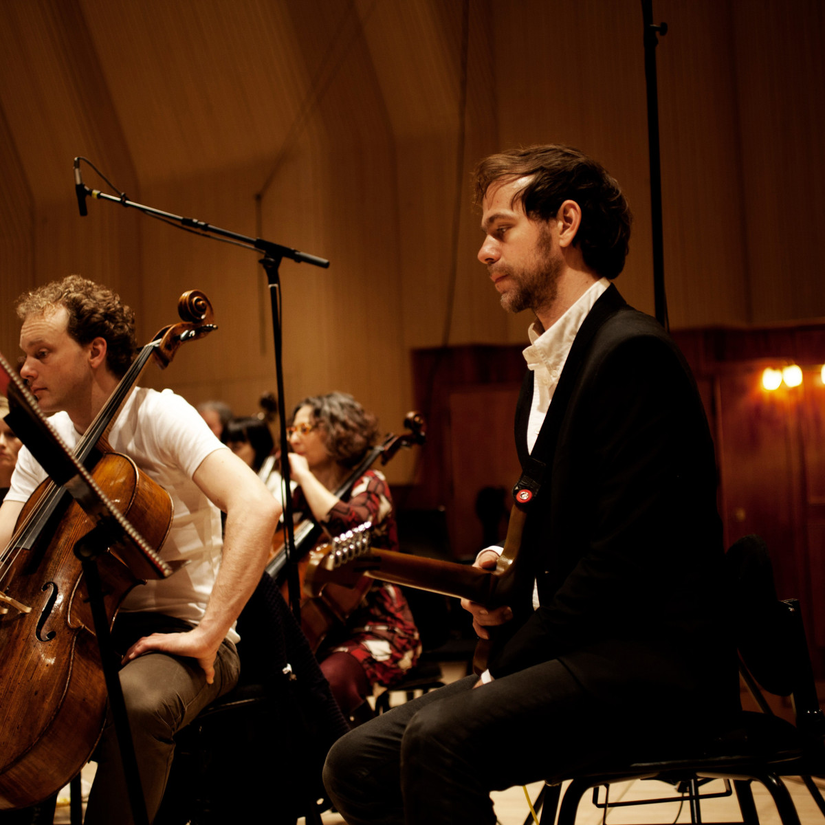 Bryce Dessner - Overview | Deutsche Grammophon