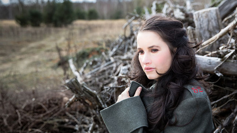 Anna Prohaska stellte ihr neues Projekt Behind The Lines auf Arte vor ...