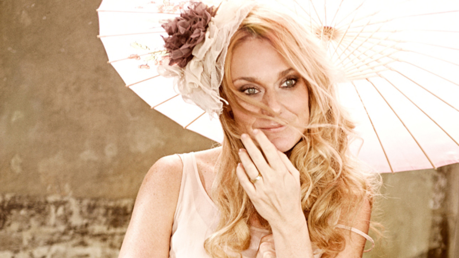 Magdalena Kozena - Biography | Deutsche Grammophon