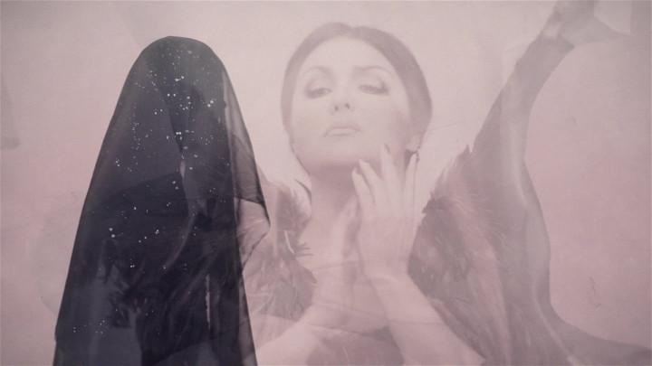 Anna Netrebko | Video | Ebben? Ne andrò lontana