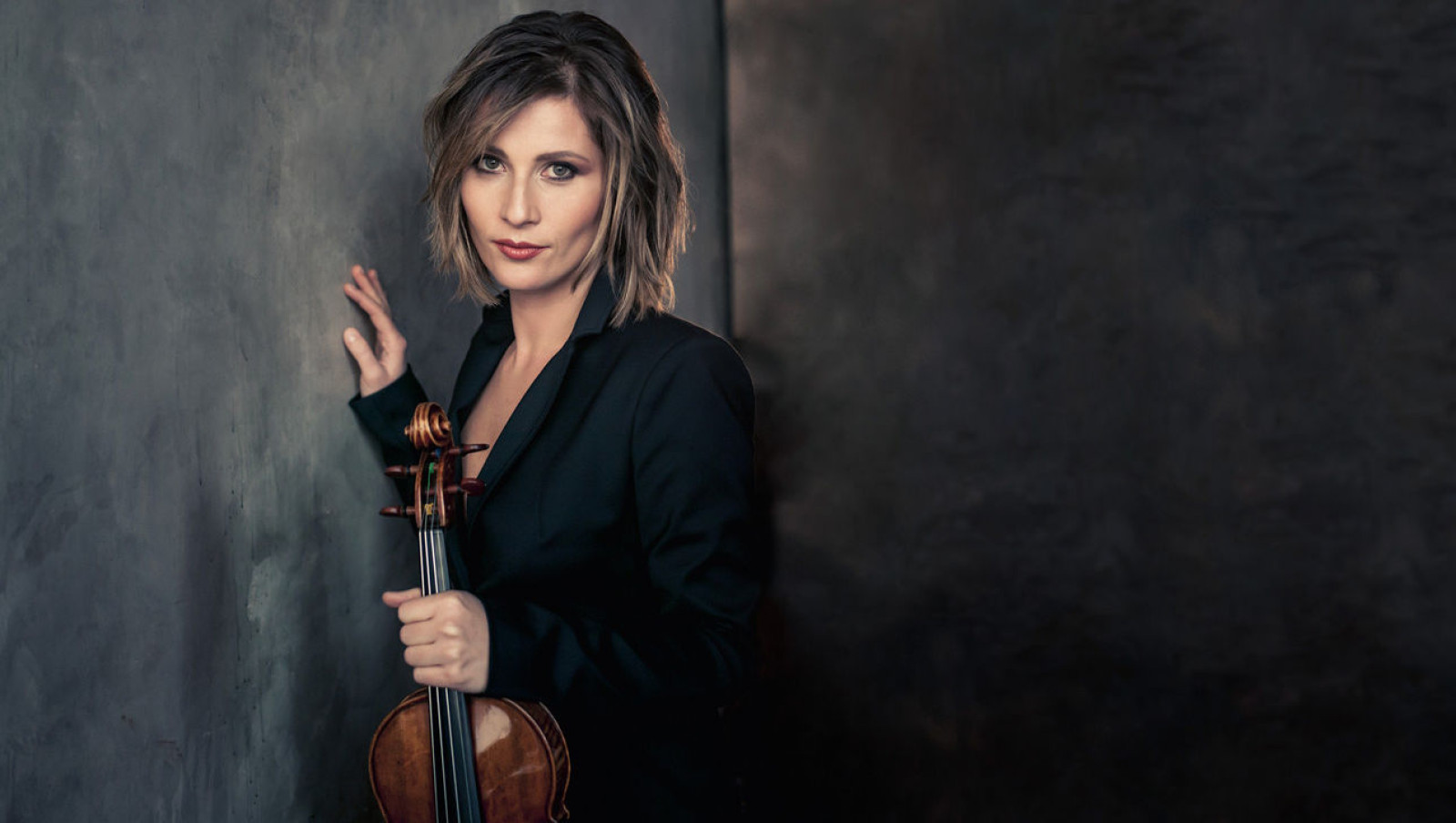 Lisa Batiashvili - Biography | Deutsche Grammophon