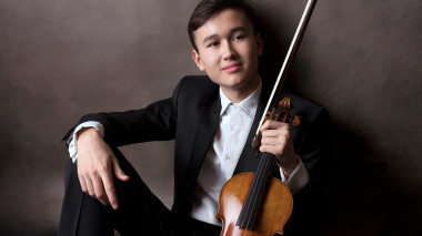 Federleichter Tiefgang - Daniel Lozakovich zeigt in seinen Bach ...