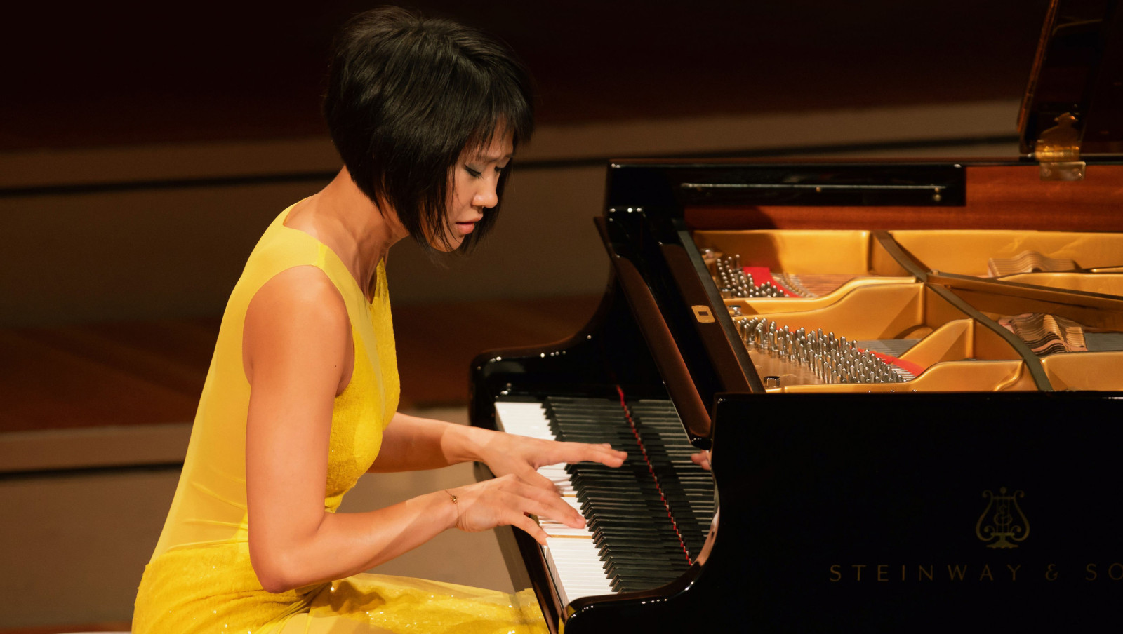 "Gefühle der Sehnsucht" - Yuja Wangs neues Album "The Berlin Recital" - Yuja Wang | Deutsche ...