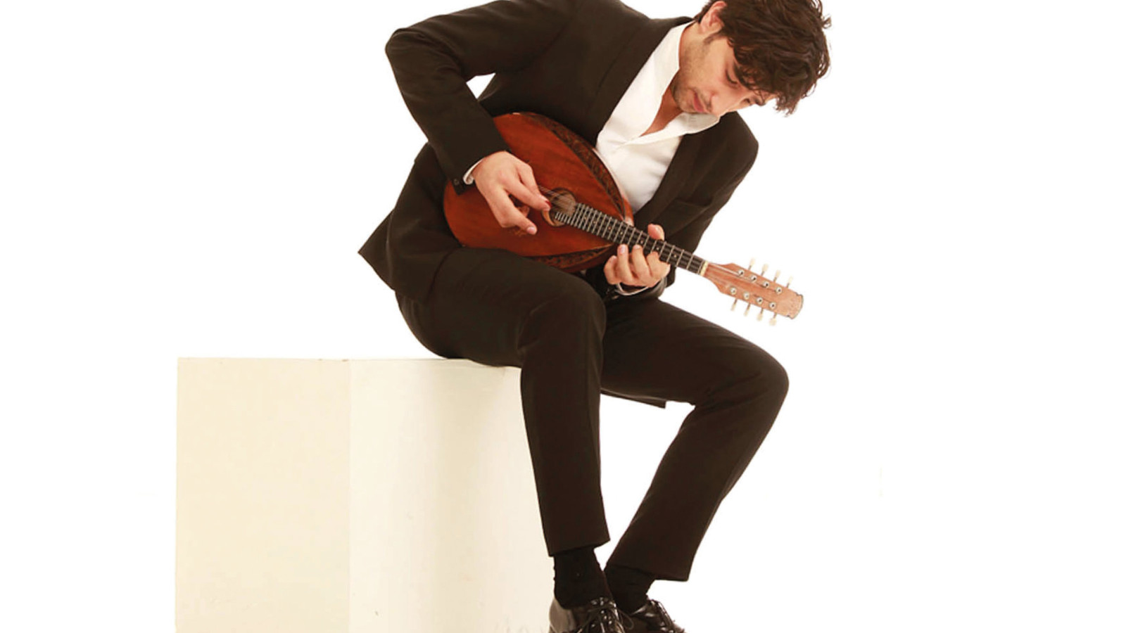 Bach Reloaded - Avi Avital knüpft mit neuen Aufnahmen an sein ...