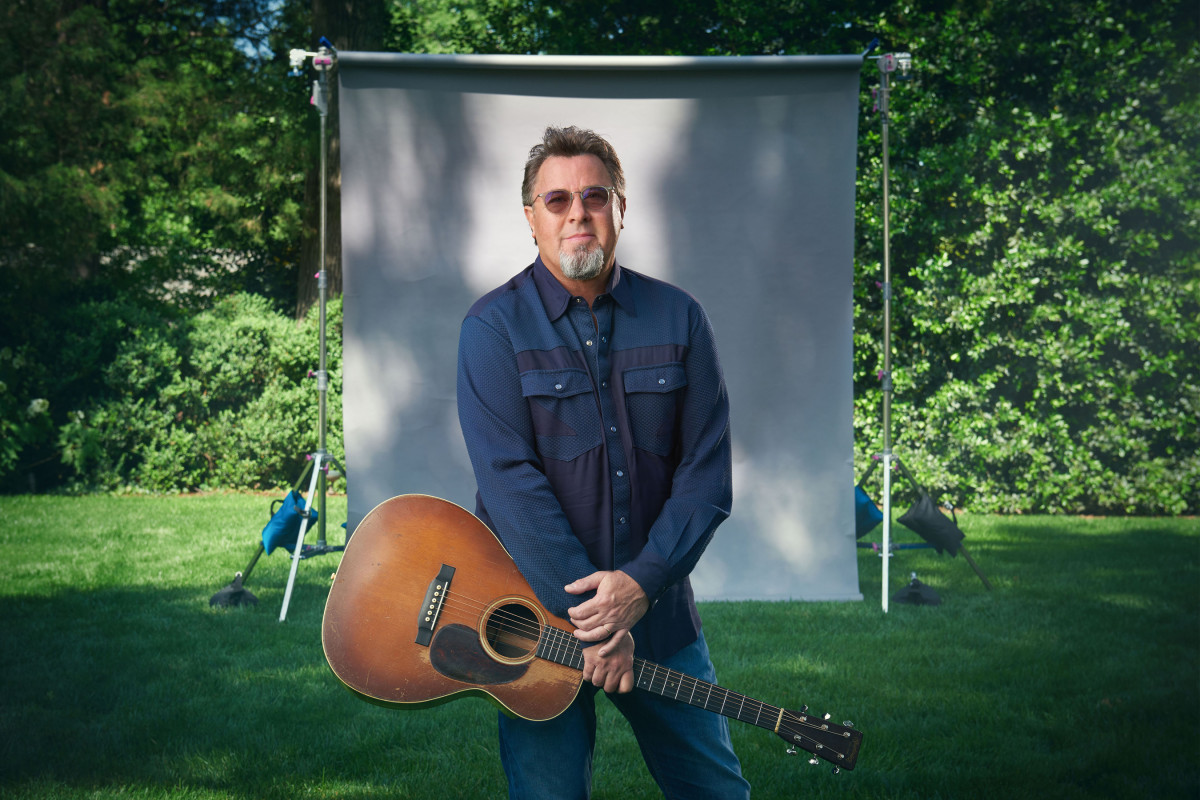 Vince Gill Logo Vince Gill To Release New Album, “Okie,” On Aug.