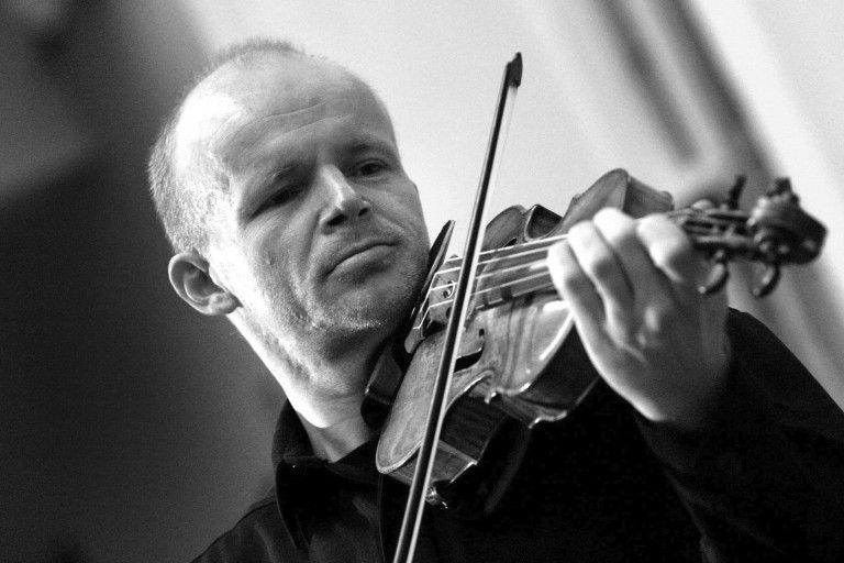 Avantgardist mit Barockgeige – Thomas Zehetmair interpretiert Bach ...