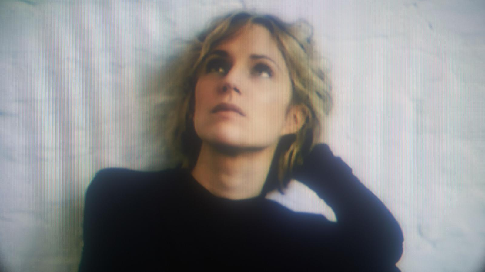 "Island of Doom" – Agnes Obel veröffentlicht 7’‘ Vinyl - Agnes Obel ...