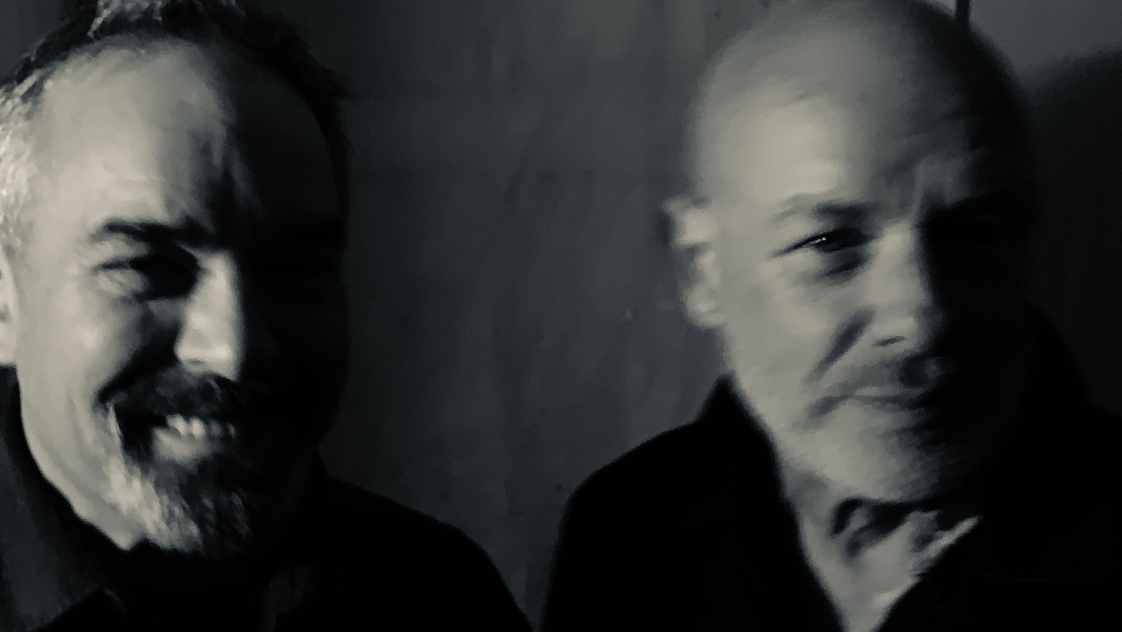Roger Eno & Brian Eno - Biografie | KlassikAkzente by STAGE+