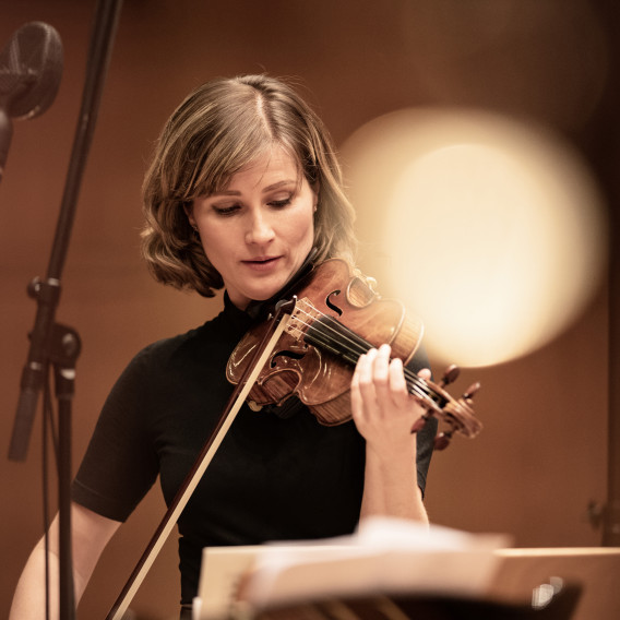 Lisa Batiashvili - Photo Gallery | Deutsche Grammophon