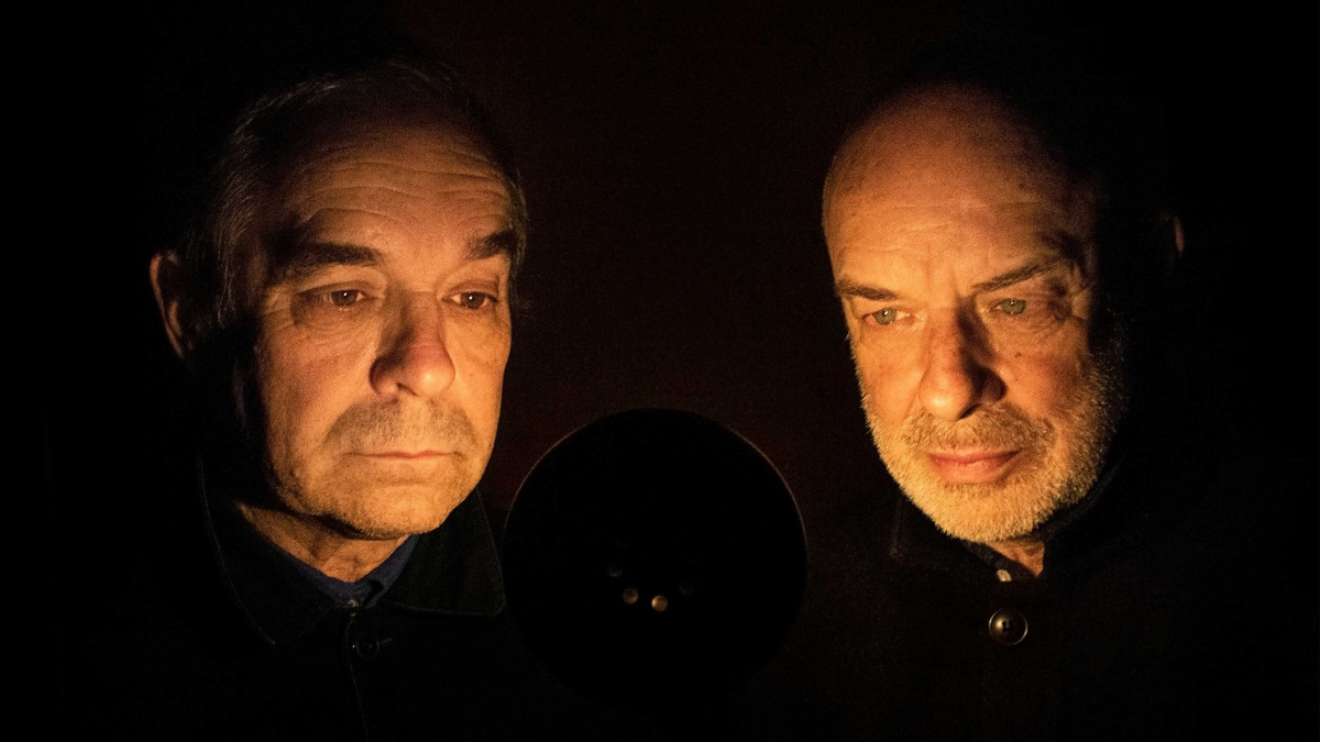 Musik, die leuchtet – Roger & Brian Eno erweitern ihr Album "Mixing ...