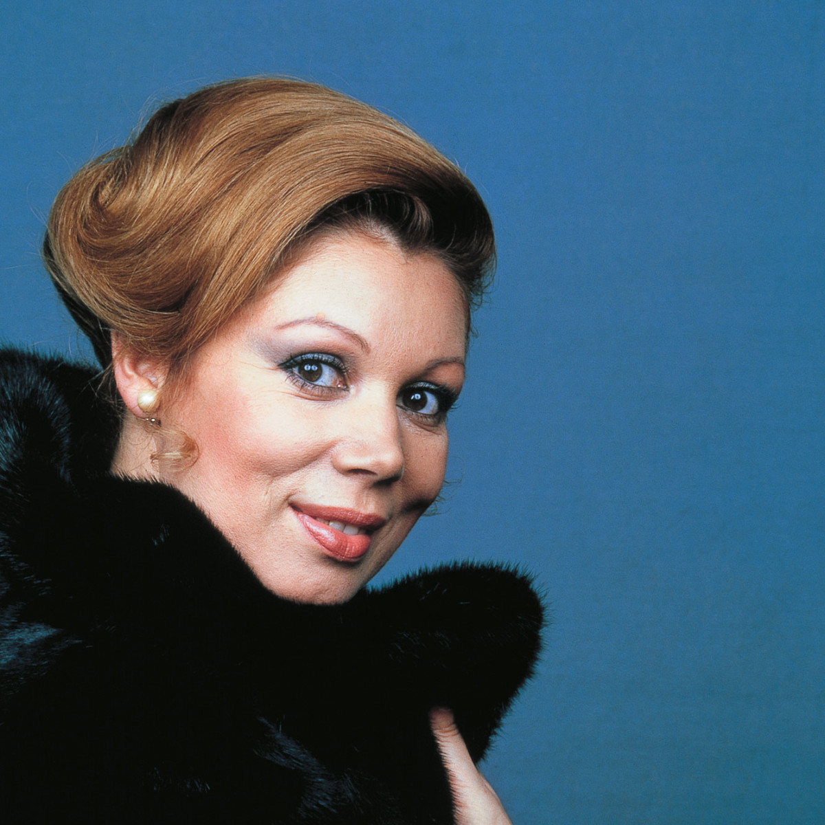 MIRELLA FRENI / UN BEL DI PUCCINI | Decca Classics