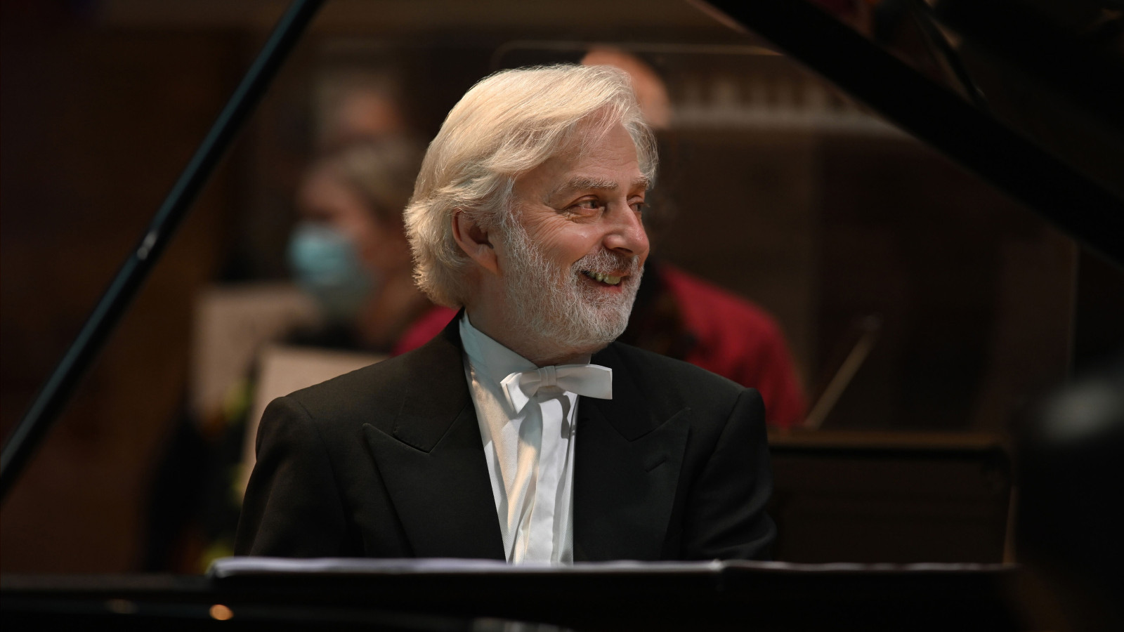 Inspirierende Zusammenarbeit – Krystian Zimerman & Sir Simon Rattle interpretieren Beethoven ...