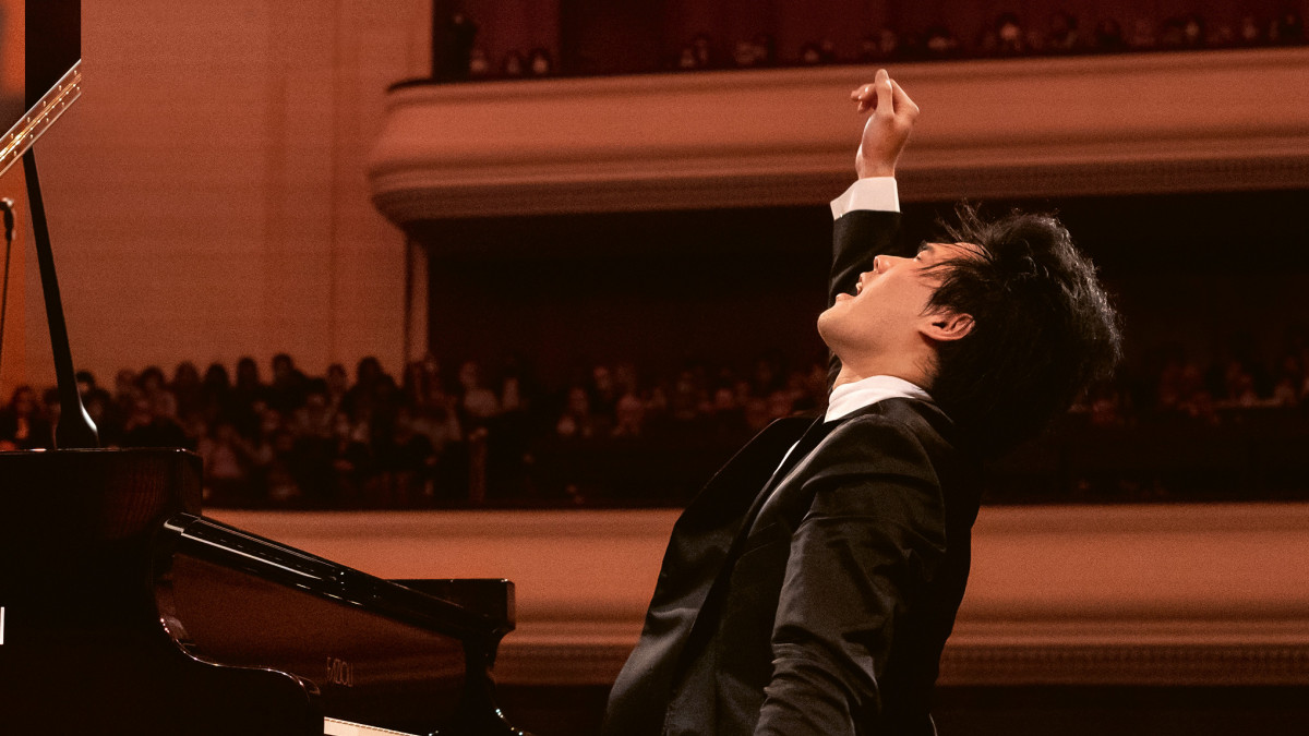 Die Neuerfindung der Eleganz – Livemitschnitte von Bruce Liu beim diesjährigen Chopin ...