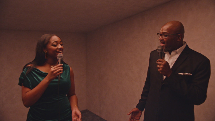 Samara Joy | Video | O Holy Night ft. The McLendon Family