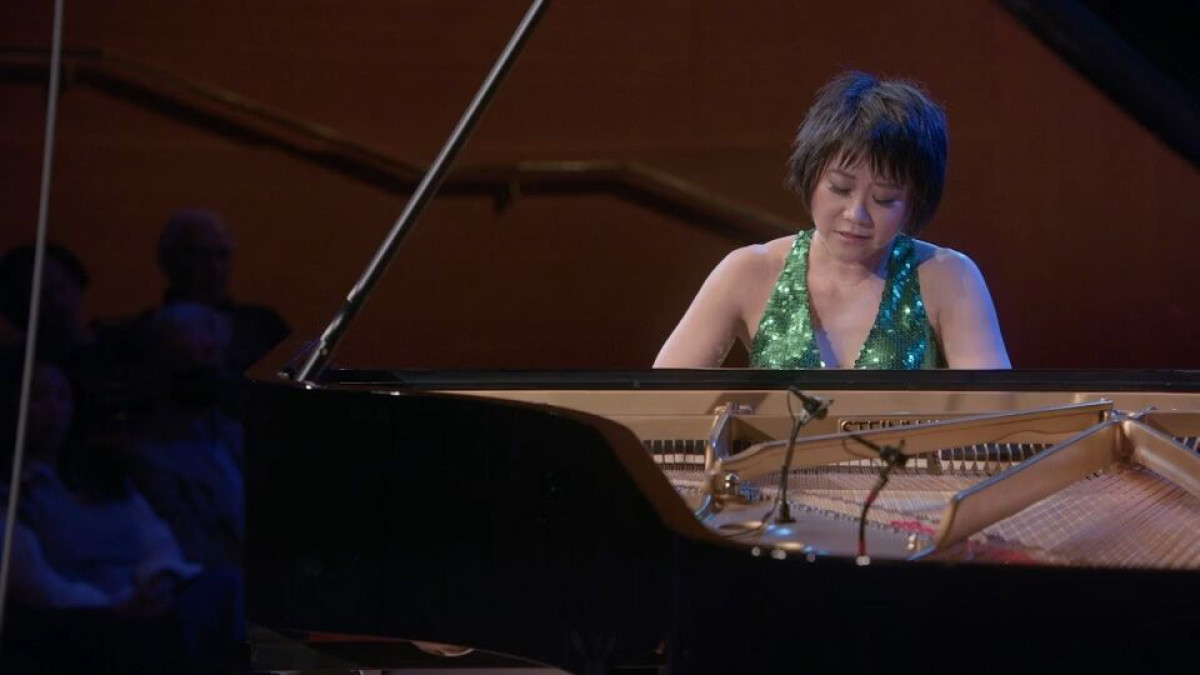 Rachmaninoff: Piano Concerto No.2: II.Adagio sostenuto (feat. Gustavo Dudamel, LA Philharmonic ...