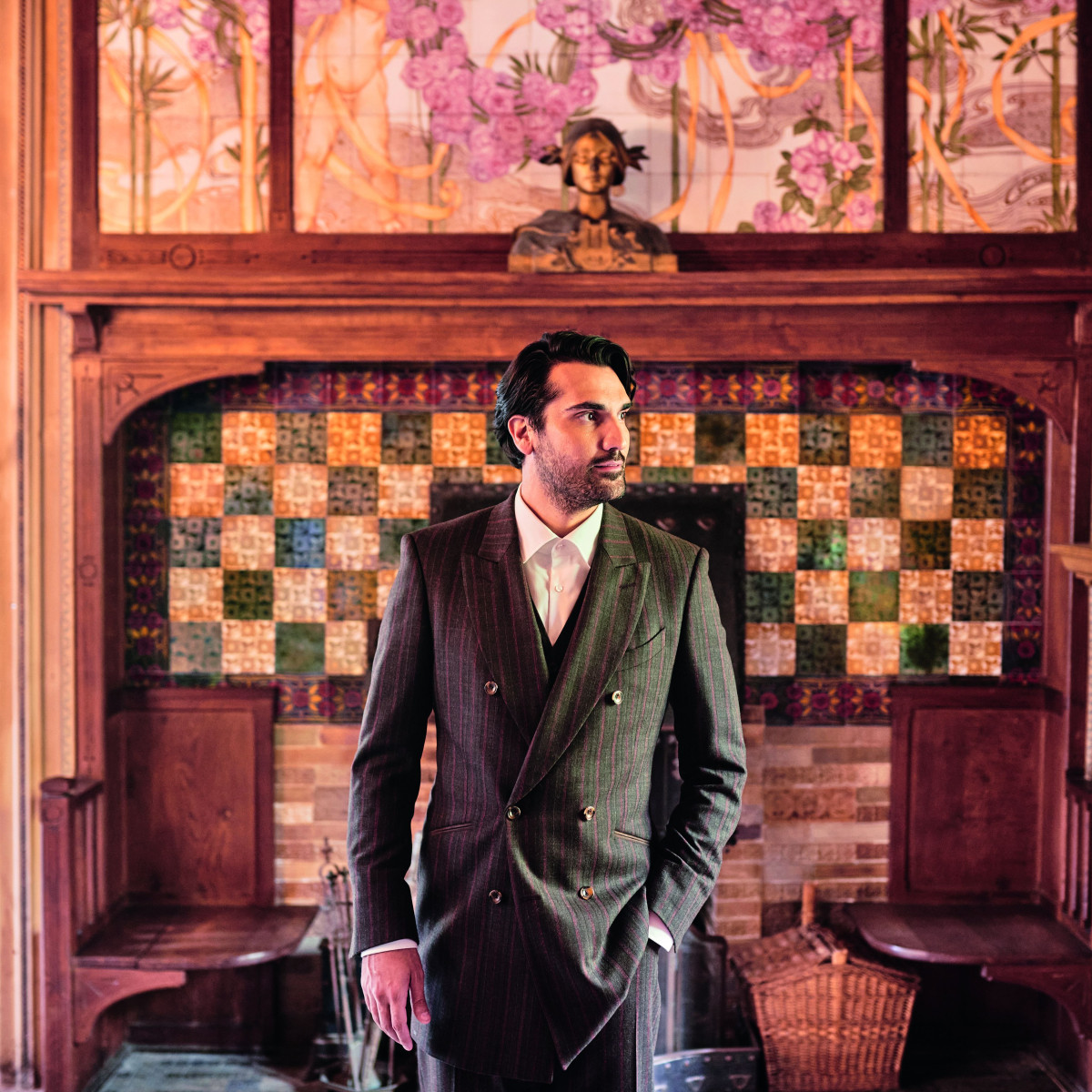 Jonathan Tetelman - Overview | Deutsche Grammophon