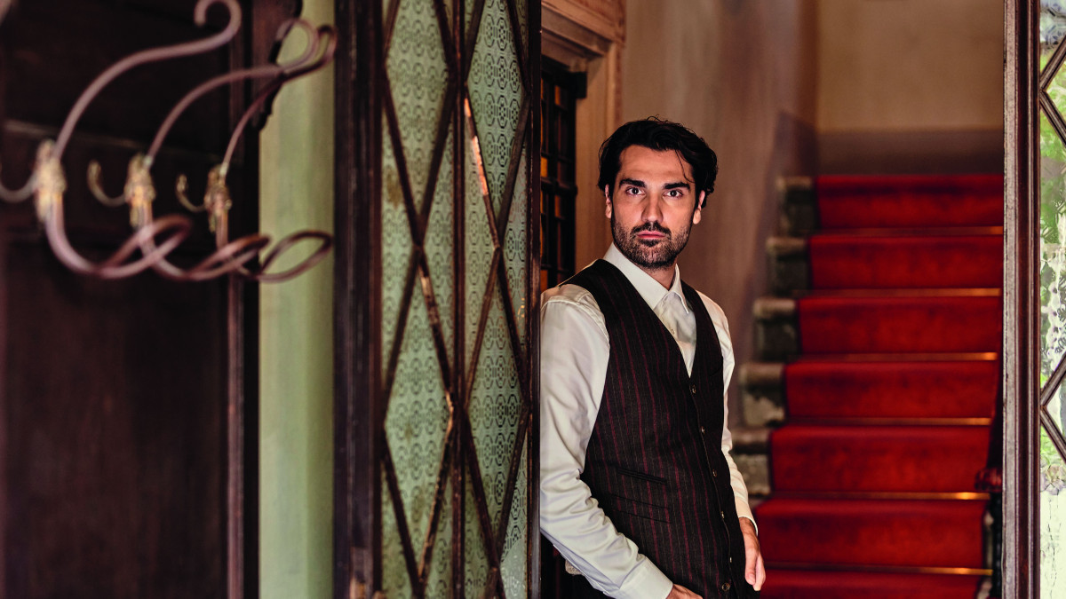 Jonathan Tetelman - Übersicht | Deutsche Grammophon