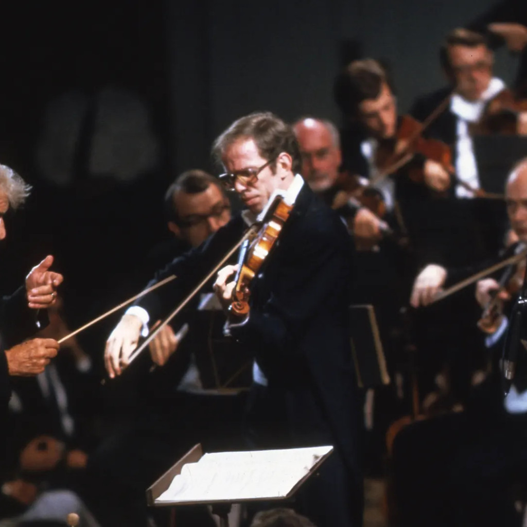 BRAHMS Violin Concerto / Kremer, Bernstein (Live Performance Video) | Deutsche Grammophon