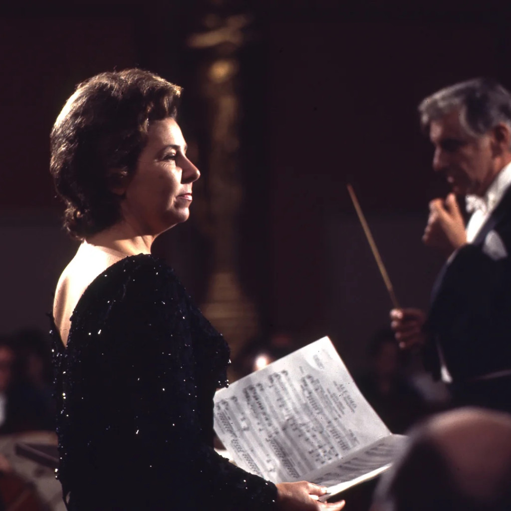 MAHLER Symphony No. 3 / Ludwig, Bernstein (Live Performance Video) | Deutsche Grammophon