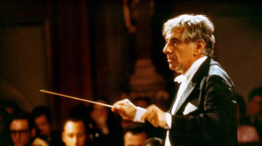 MAHLER Symphony No. 5 / Bernstein (Live Performance Video) | Deutsche Grammophon
