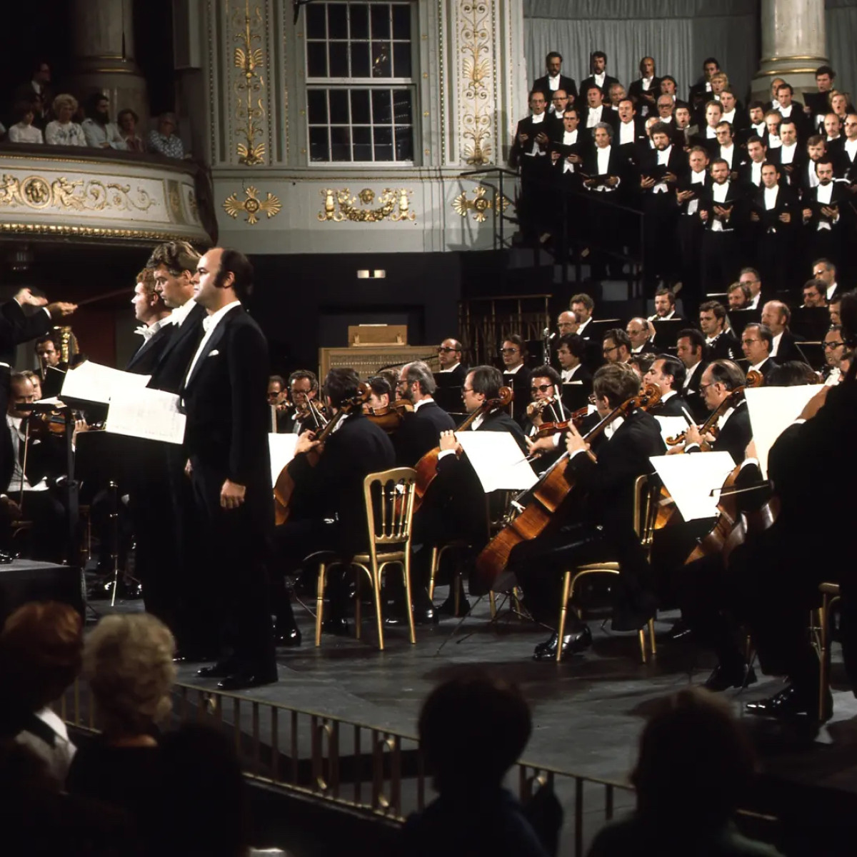 MAHLER Symphony No. 8 / Bernstein (Live Performance Video) | Deutsche Grammophon