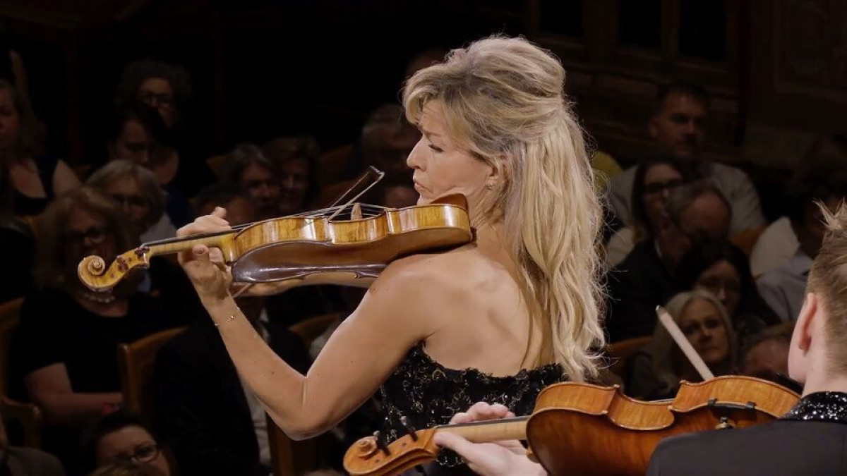 Anne-Sophie Mutter - Overview | Deutsche Grammophon