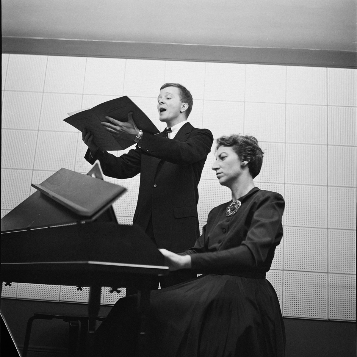 Russell Oberlin - Photo Gallery | Deutsche Grammophon