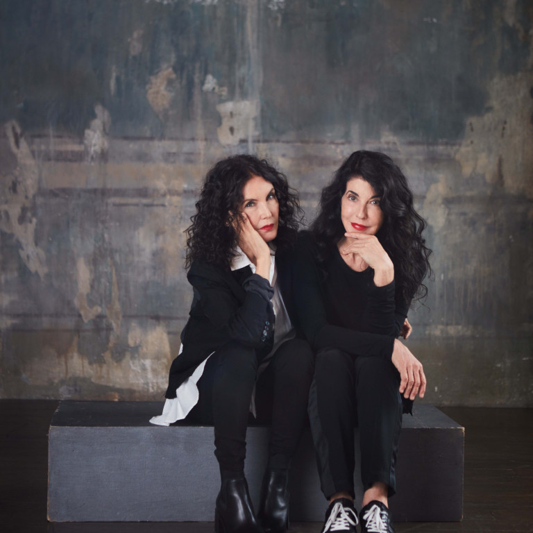 Katia & Marielle Labèque - Photo Gallery | Deutsche Grammophon
