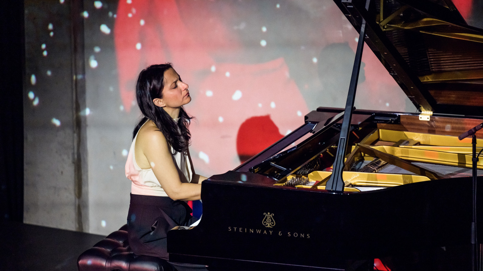 Marie Awadis und Daniel Hope in der Yellow Lounge - Yellow Lounge ...