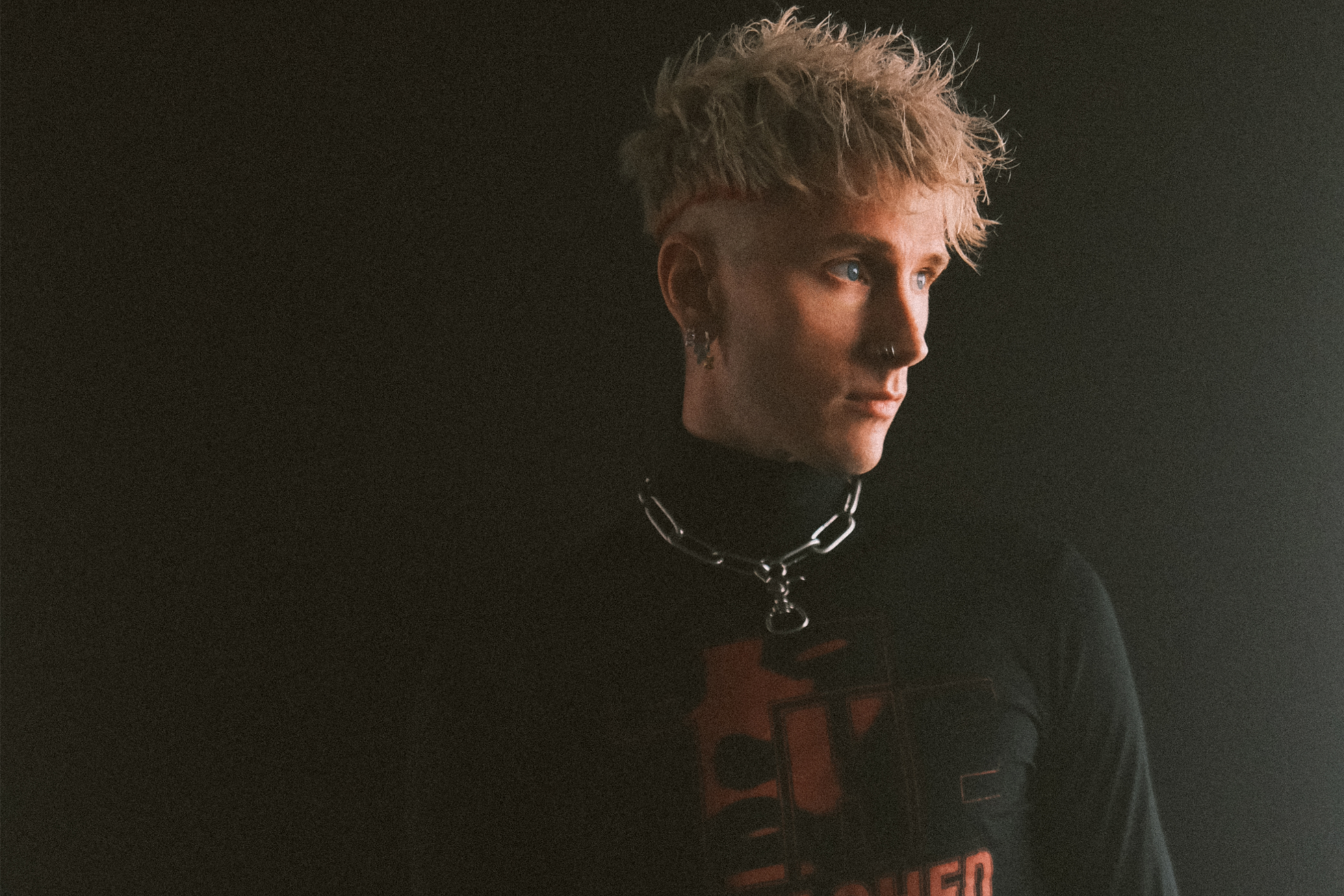 mgk | News | mgk veröffentlicht neue Single "dont let me go"