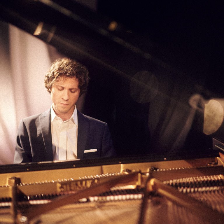 Rafal Blechacz - Overview | Deutsche Grammophon