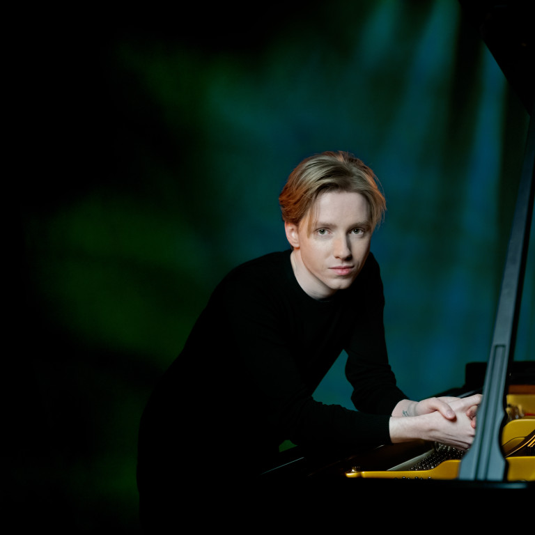 Julius Asal - Overview | Deutsche Grammophon