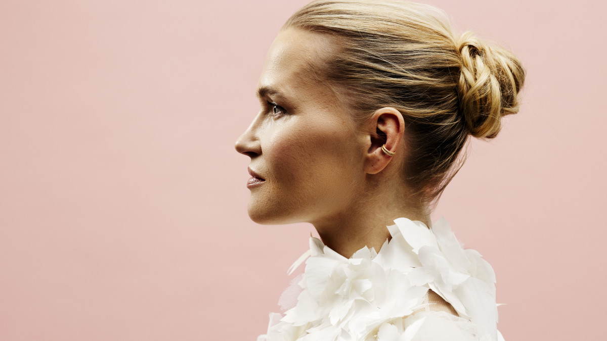 Mari Samuelsen: On Music & Motherhood | Neoclassical & Ambient Music ...