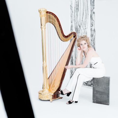 Magdalena Hoffmann - Overview | Deutsche Grammophon