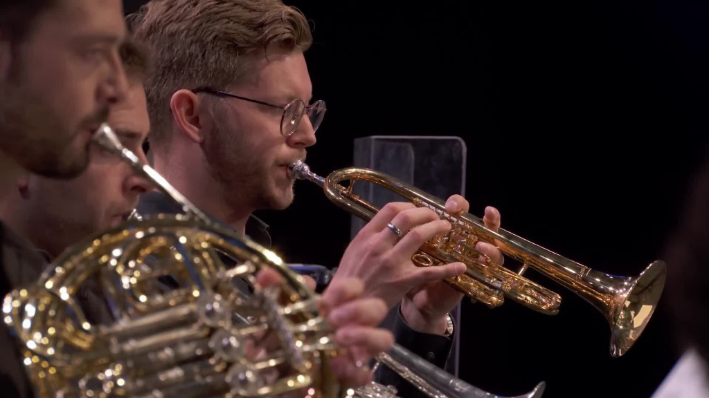 Beethoven: Symphony No. 5: 1. Allegro con brio (Excerpt) feat. Sir Simon Rattle - Verbier ...