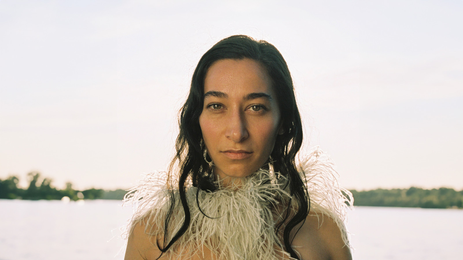 Meredi: An Alien On a Mission | grains