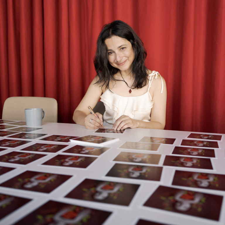 Marie Awadis - Overview | Deutsche Grammophon