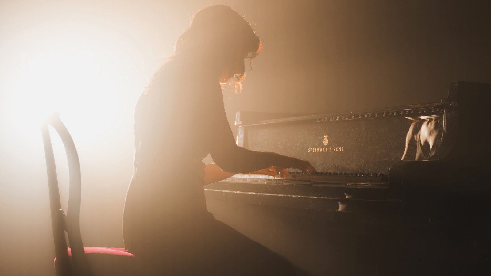 Marie Awadis veröffentlicht ihr neues Arrangement von Giazottos Adagio ...