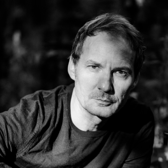 Sven Helbig - Overview | Deutsche Grammophon
