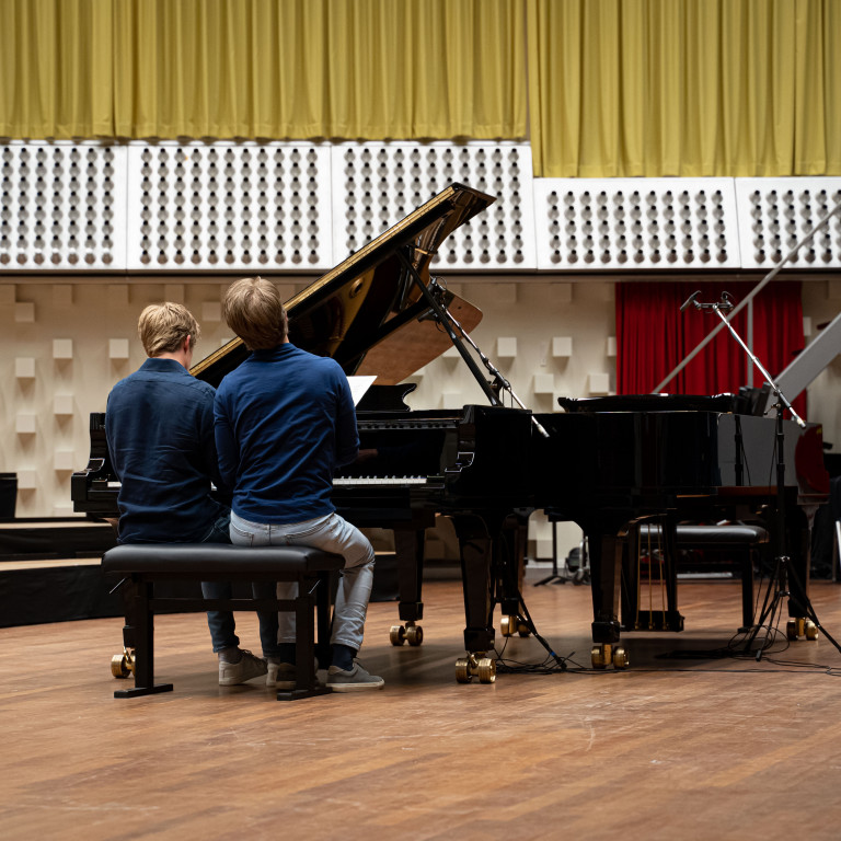 Lucas & Arthur Jussen - Overview | Deutsche Grammophon