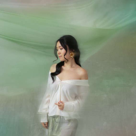 Eunike Tanzil - Overview | Deutsche Grammophon