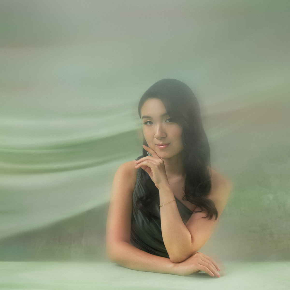 Eunike Tanzil - Overview | Deutsche Grammophon