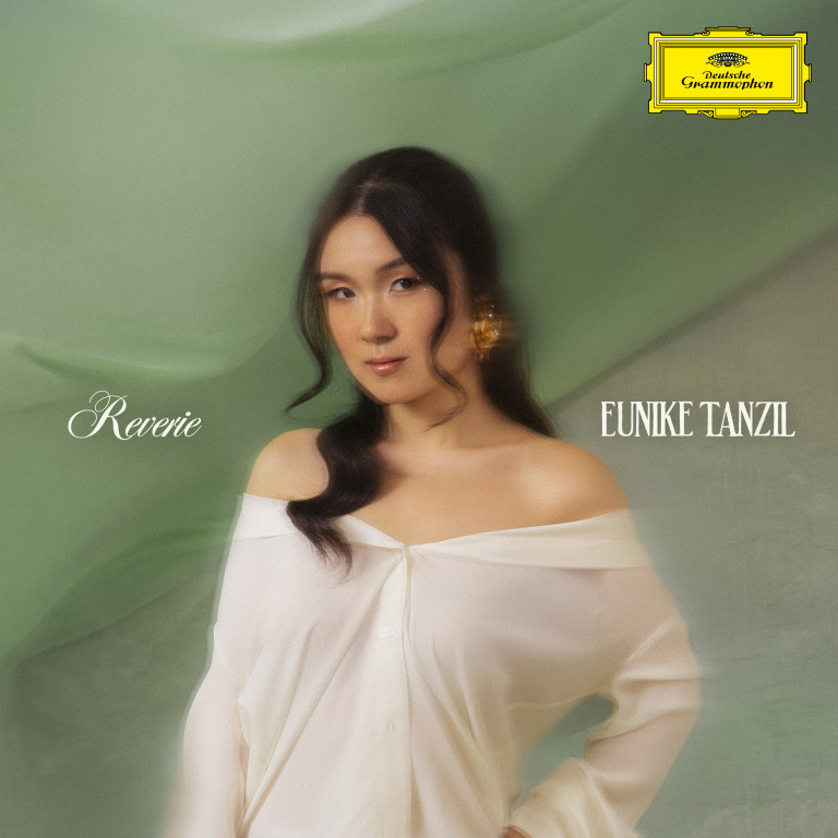 Eunike Tanzil Records her DG Debut Album – The First of Everything - Eunike Tanzil | Deutsche ...