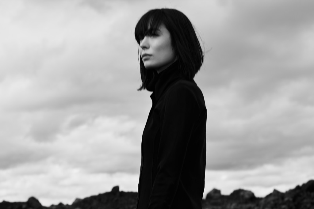 Out Now: Alice Sara Ott – Jóhann Jóhannsson: Piano Works - Alice Sara ...