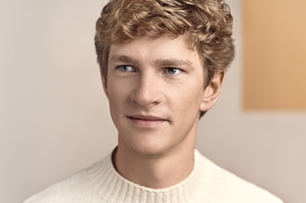 “Singular Masterpieces” – Jan Lisiecki Presents Mozart’s Piano ...